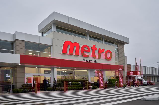 PHOTO GALLERY: Metro opens new store in Niagara Falls | Canadian Grocer