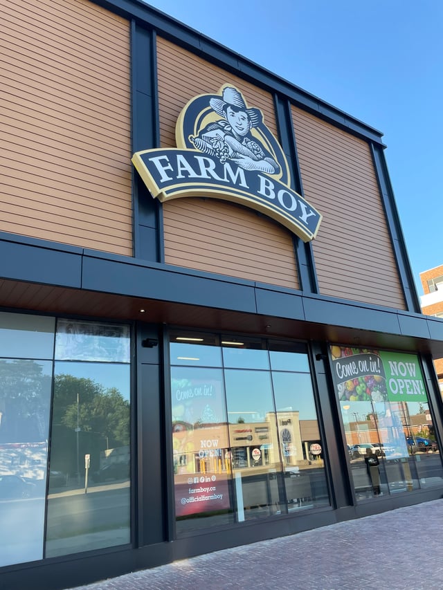 Farm Boy opens in Port Credit, Ont. | Canadian Grocer