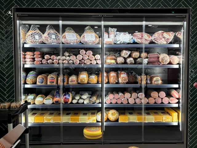 PHOTO GALLERY: Longo's makes its debut in Kitchener, Ont. | Canadian Grocer