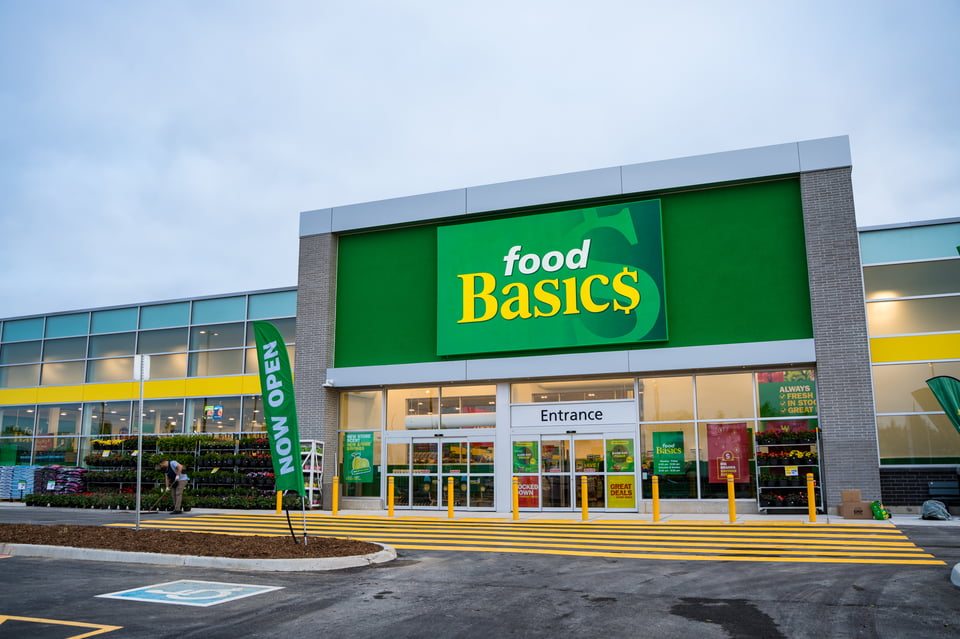 PHOTO GALLERY: New Metro and Food Basics stores open in Ontario | Canadian Grocer