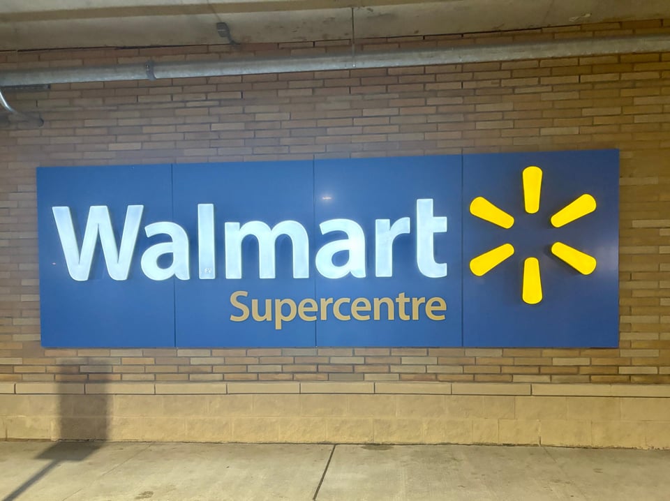 PHOTO GALLERY: Walmart opens 'compact' Supercentre in Mississauga ...