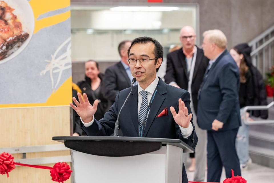 PHOTO GALLERY: PriceSmart Foods opens third location | Canadian Grocer