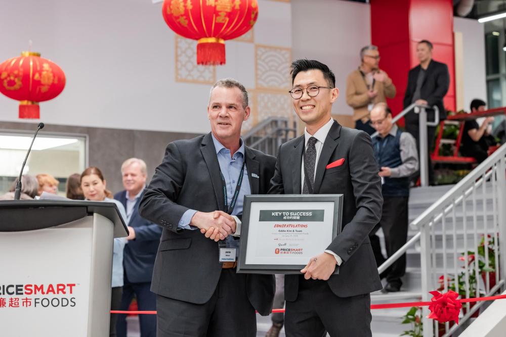 PHOTO GALLERY: PriceSmart Foods opens third location | Canadian Grocer