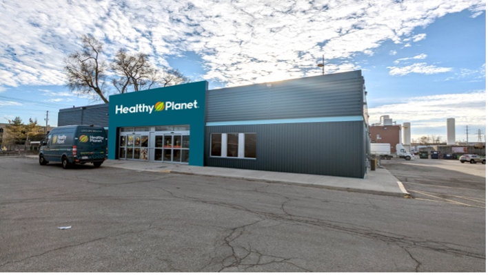 PHOTO GALLERY: Healthy Planet opens largest-ever store | Canadian Grocer