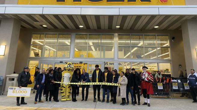 Giant Tiger opens new store in Vaughan | Canadian Grocer