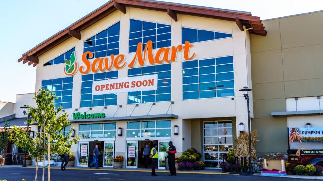 Jim Pattison Group acquires U.S. grocer The Save Mart Companies ...