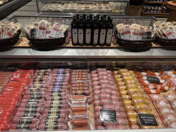 First look: Inside Ontario grocer Sunripe’s new expanded location ...