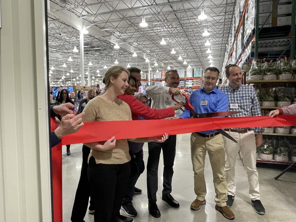 Costco opens doors to upgraded warehouse in London, Ont. | Canadian Grocer