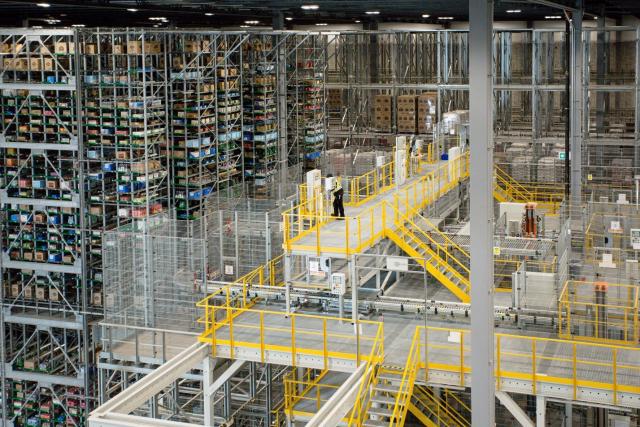 Walmart Canada opens high-tech distribution centre in B.C. | Canadian ...