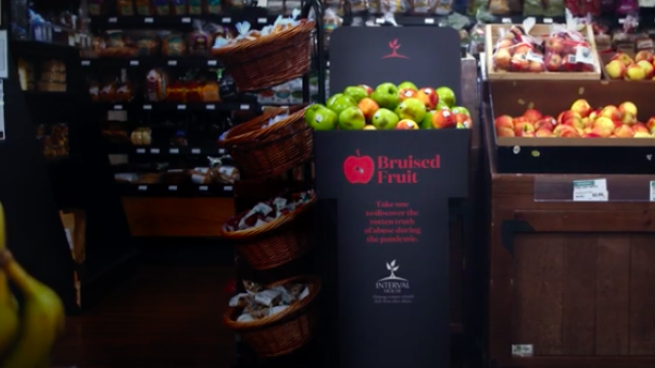 Toronto grocers’ stocking bruised fruit — for a cause | Canadian Grocer