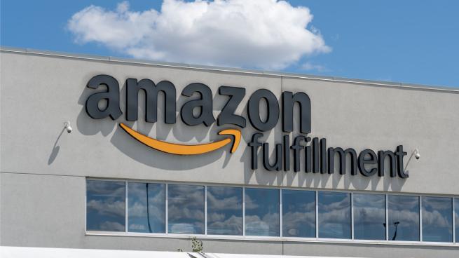 Amazon to open robotics backed fulfilment centre in Southwold, Ont ...