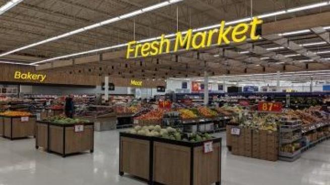 Walmart introduces new Supercentre concept store in Toronto | Canadian ...